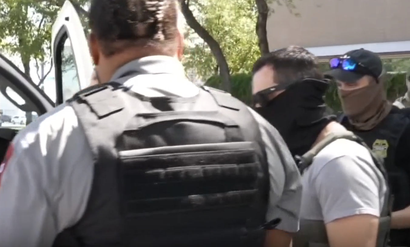 ABC15 follows up on migrants detained outside immigration court in Phoenix