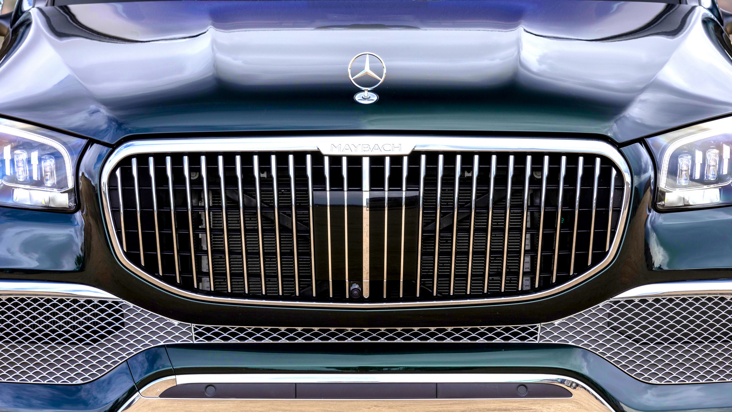 Rearview Mirrors Might Fall Off These High-End Mercedes And Maybach SUVs
