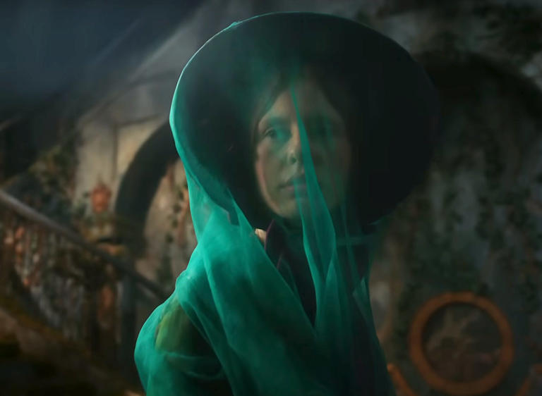 The trailer for Guillermo del Toro's 'Frankenstein' shows Oscar Isaac making a monster of Jacob ...