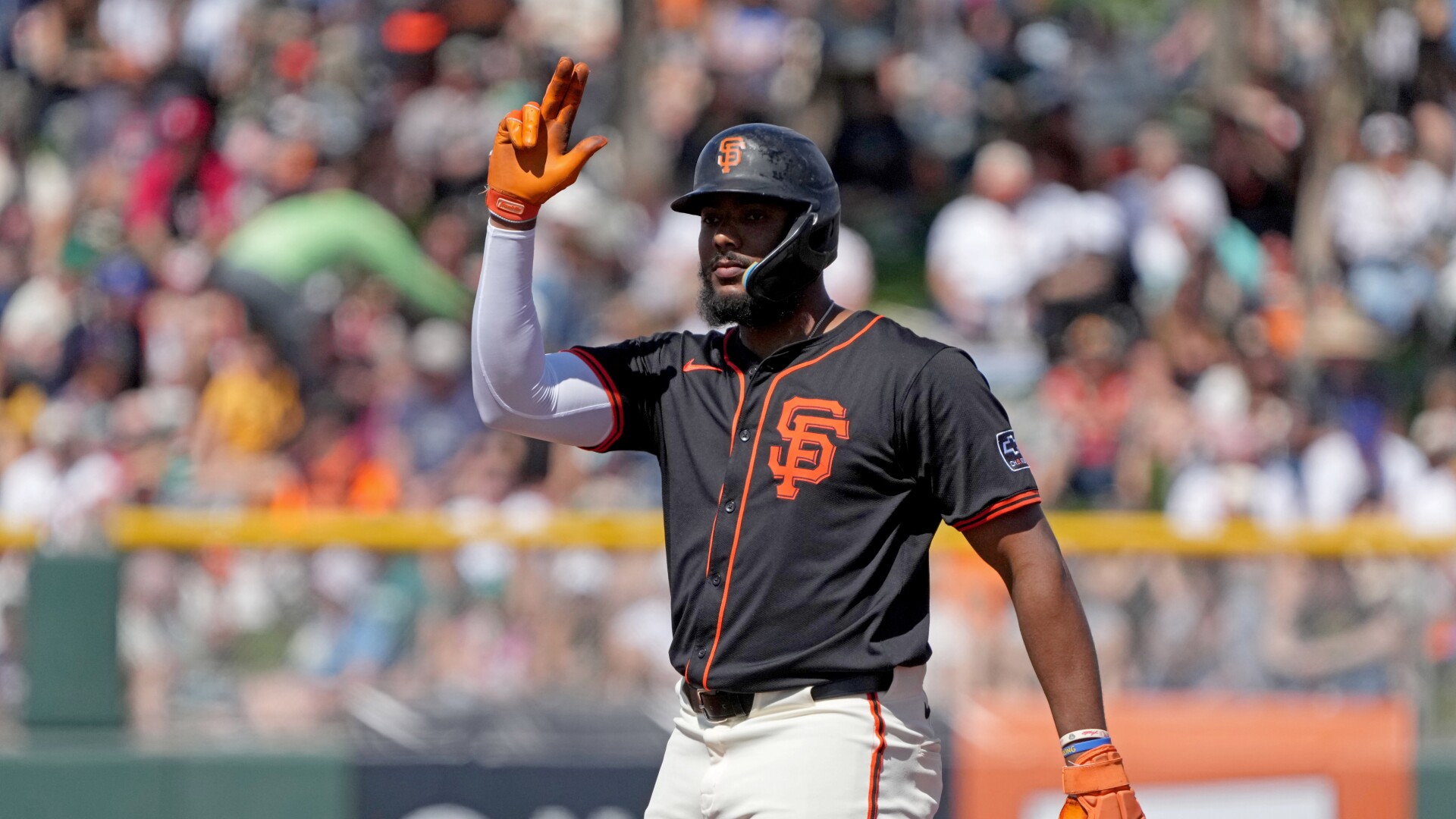 Jerar Encarnación returns to Giants after March surgery on his broken ...