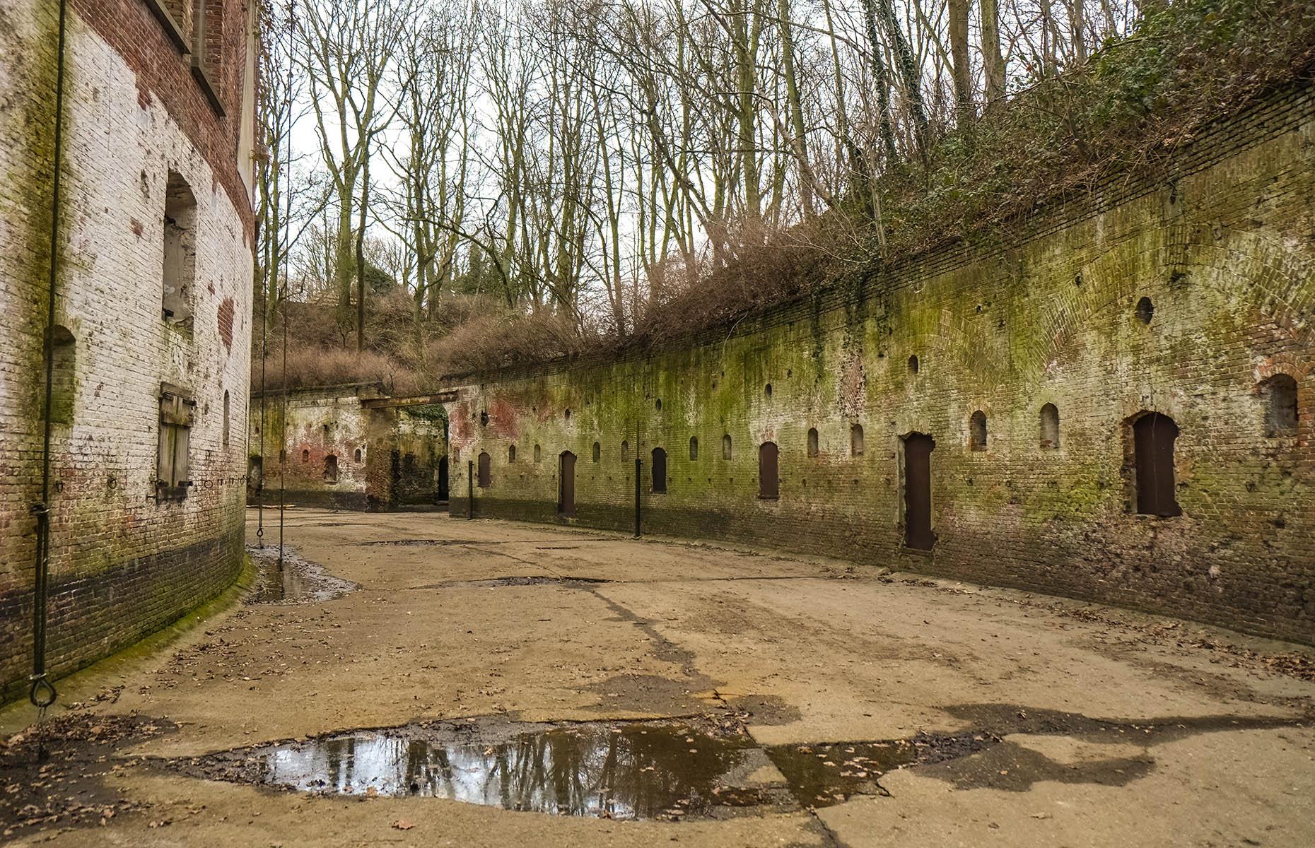 Ghostly reminders of World War I around the world