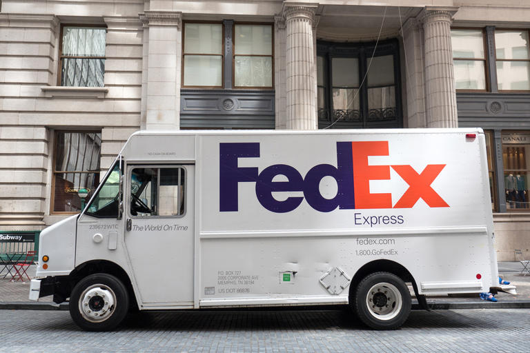 Citi Cites FedEx’s (FDX) Cost Cuts and Freight Spin-Off to Support Buy ...