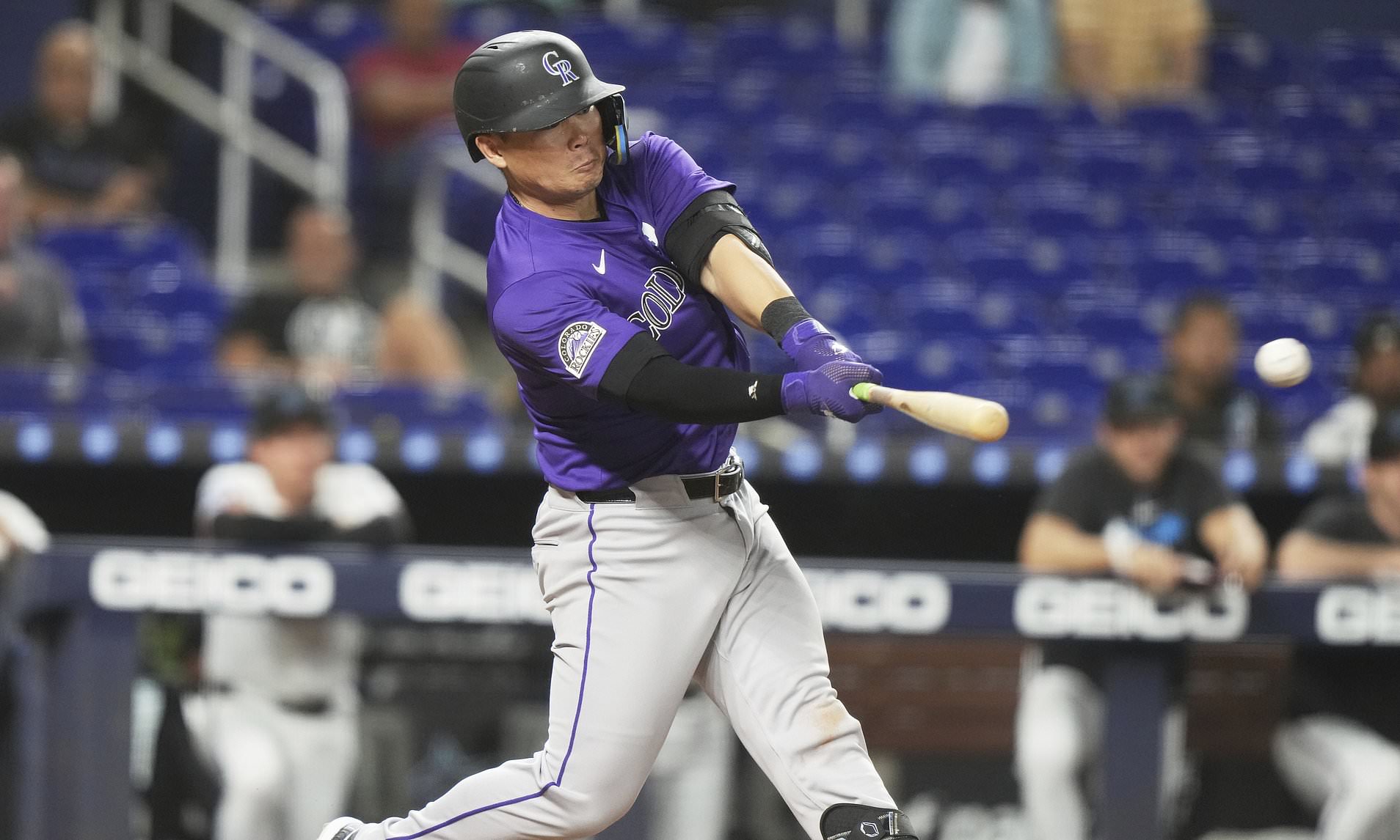 Picture of MLB crowd goes viral for all the wrong reasons