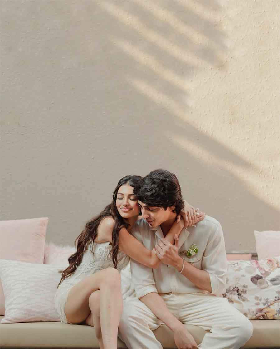 PHOTOS: 10 awesome clicks of Saiyaara stars Ahaan Panday and Aneet Padda