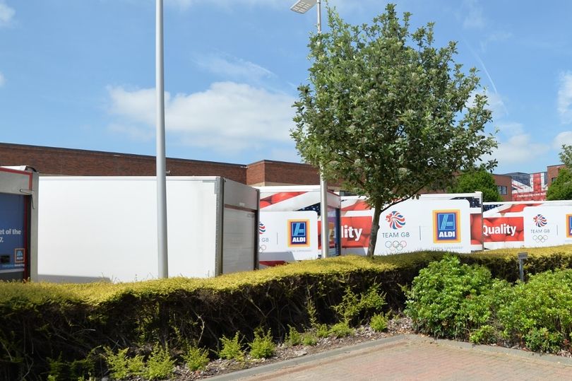 Aldi confirms Atherstone distribution closure with staff being forced ...