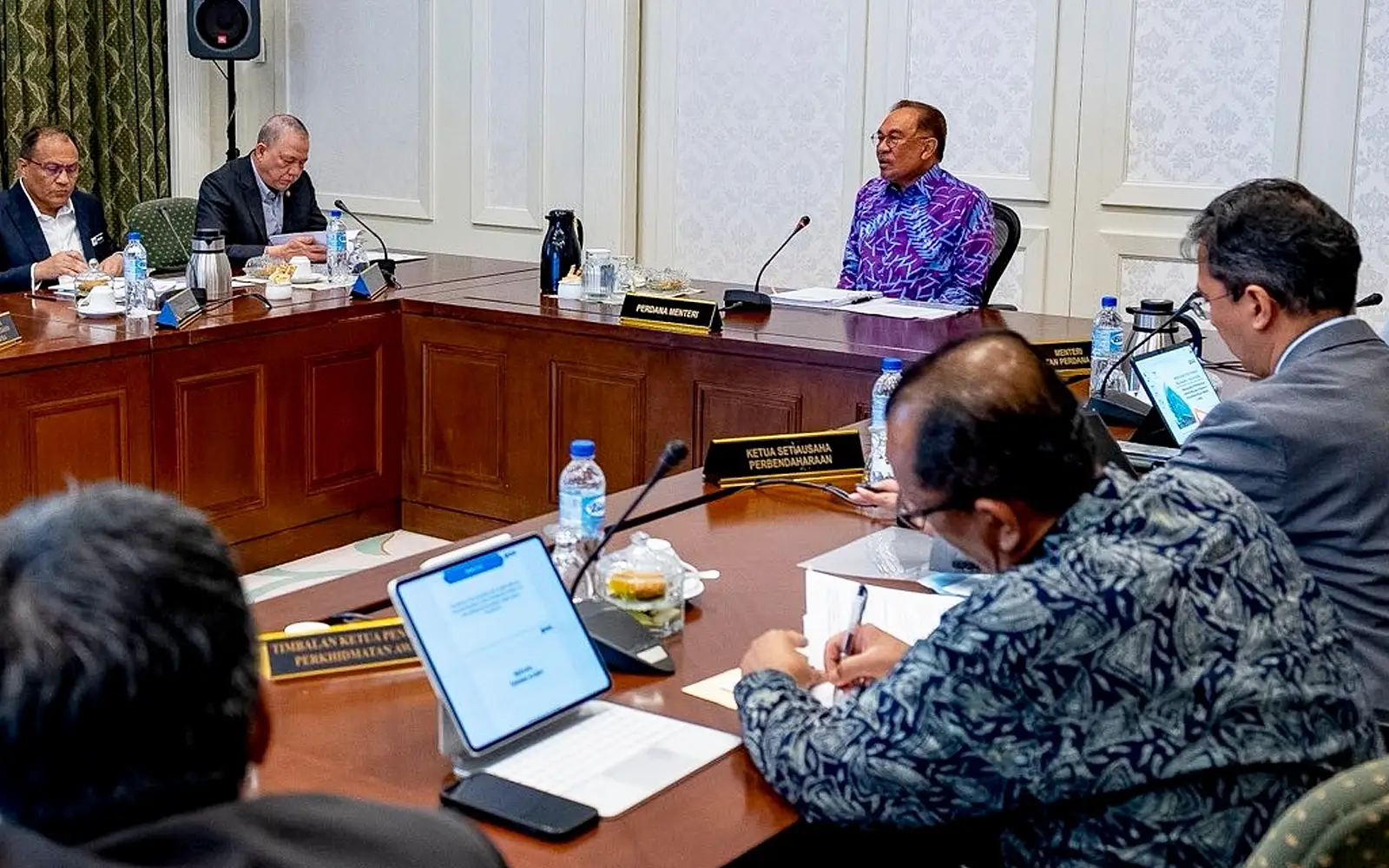 Govt to set up special task force to address financial irregularities