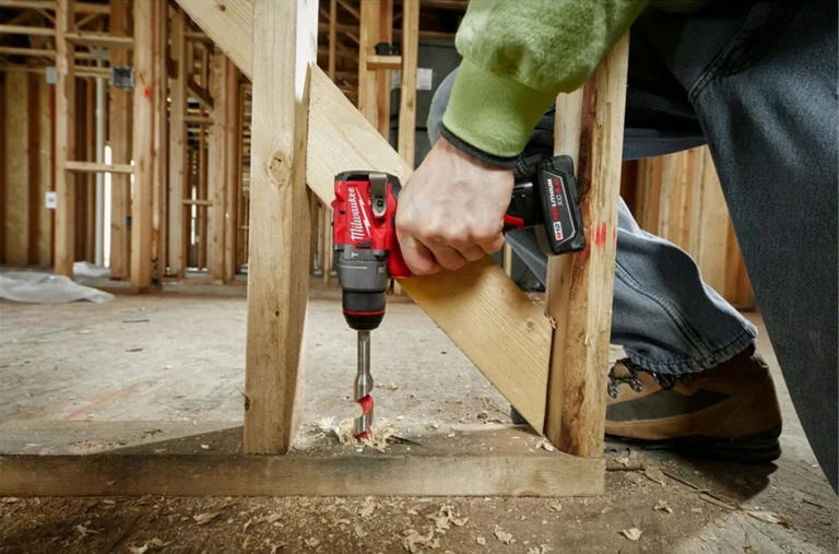Milwaukee Tool Set With Drill Drops 60% for Father’s Day