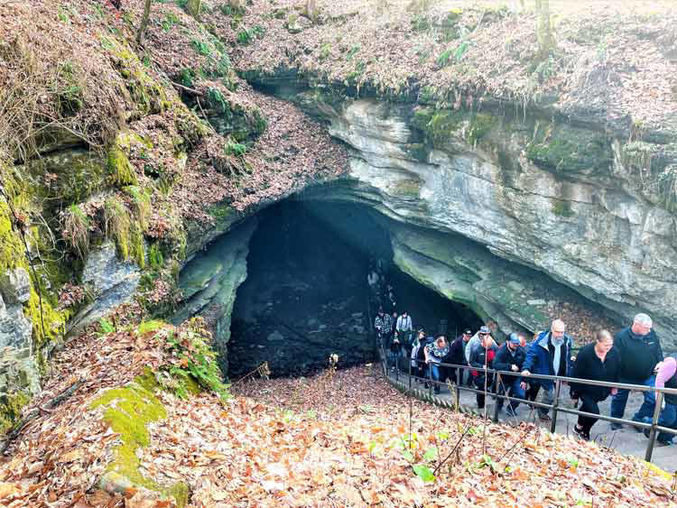 Mammoth Cave National Park: An Underground Wonderland Beneath Kentucky
