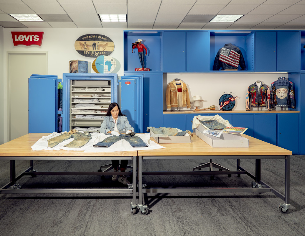 How Do You Become a Fashion Historian?