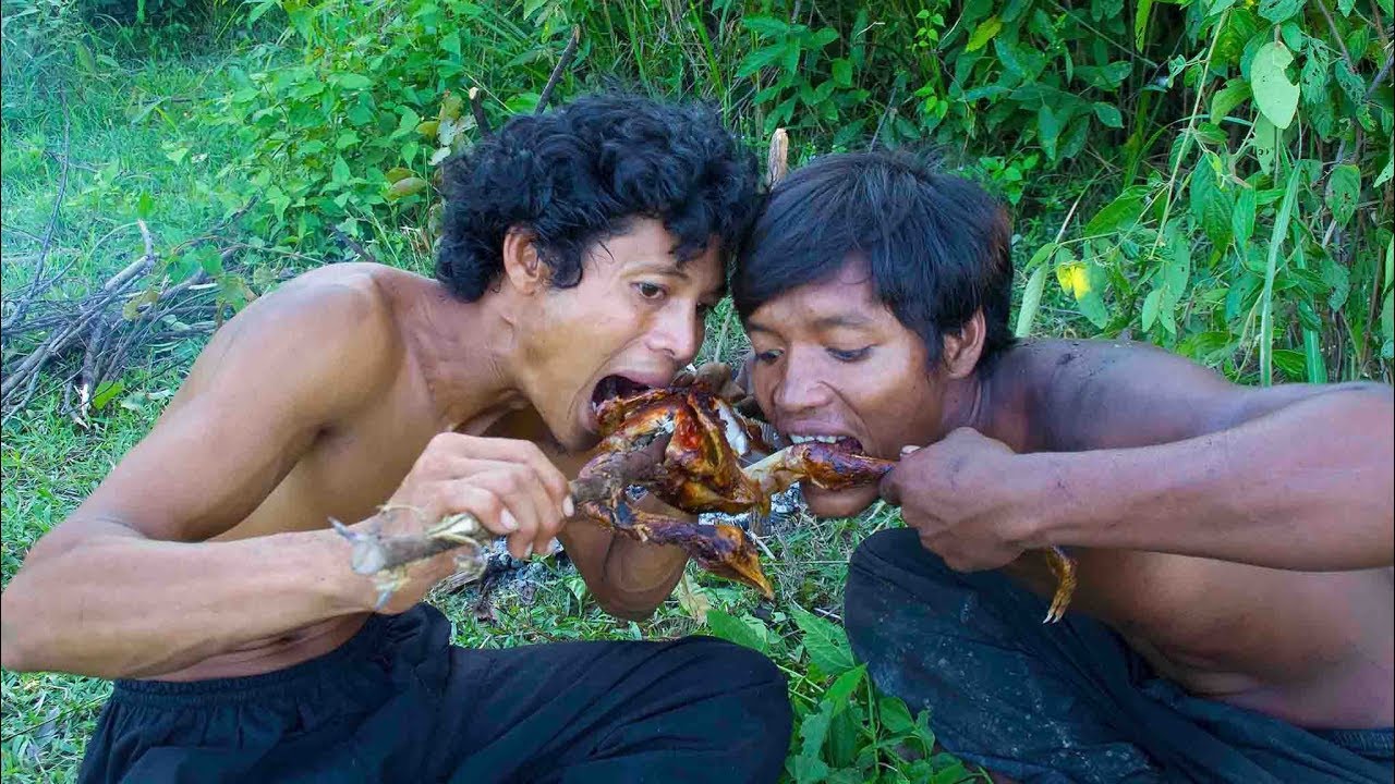 Catching Eels with a Trap & Cooking Them