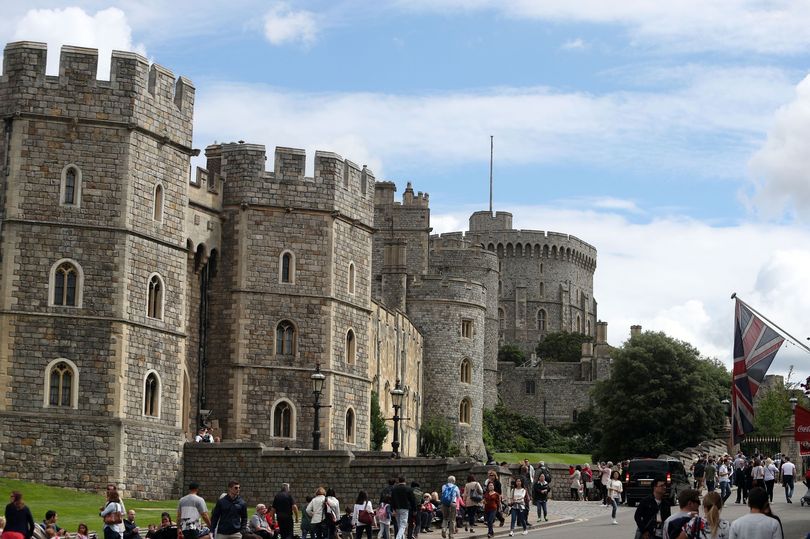 Royal family security scare after Windsor Castle break in near William ...