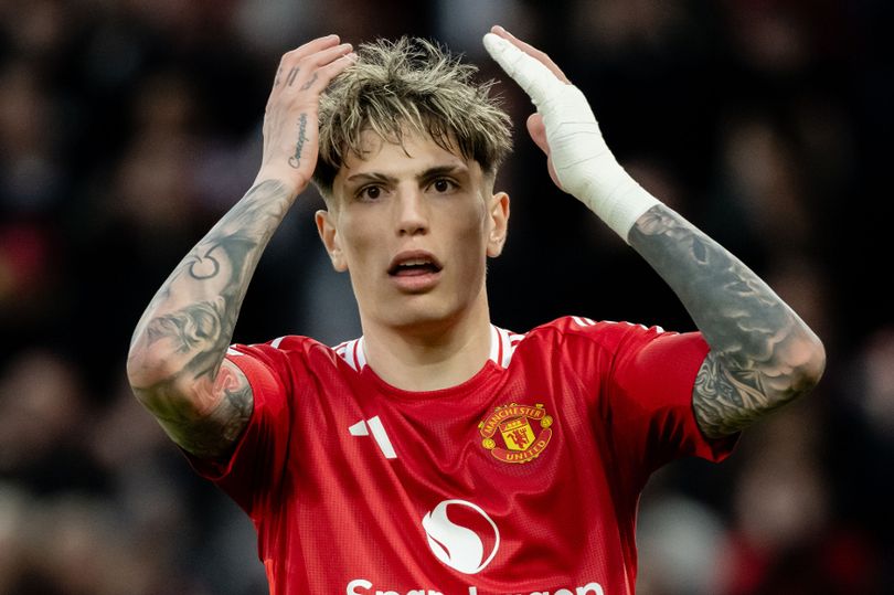 Chelsea forced into surprise £40m transfer after brutal Alejandro ...