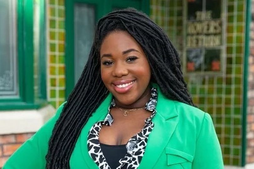 Coronation Street fans 'work out' Dee-Dee’s new cobbles romance and it ...