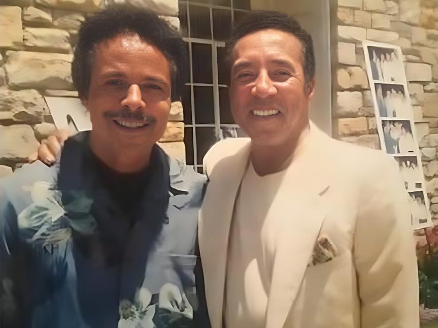 Actor Leon Isaac Kennedy Defends Longtime Friend Smokey Robinson Amid ...