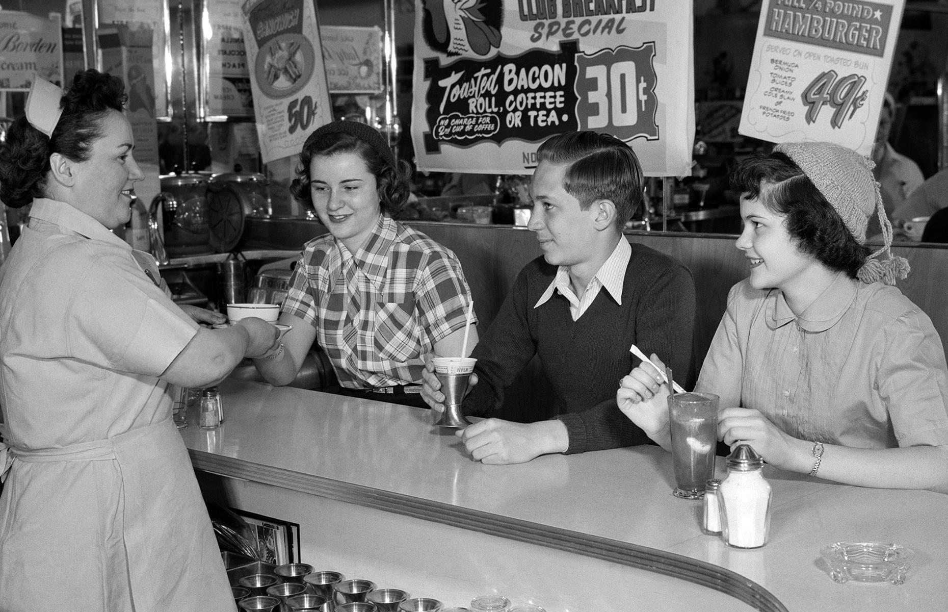 In Pictures: Vintage Photos Of America’s Classic Diners