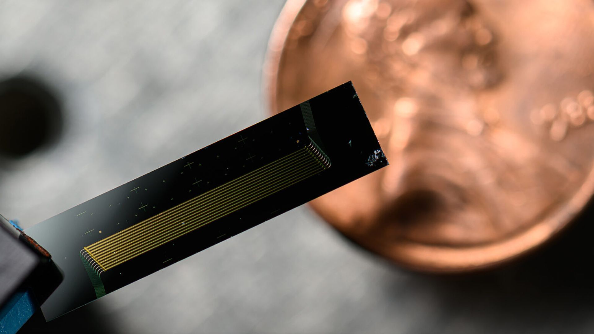 Penny-sized US laser captures motion at record 10 quintillion frames ...