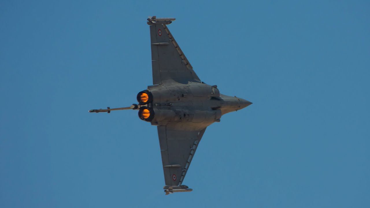 Rafale Solo Display at sunset - Air Legend