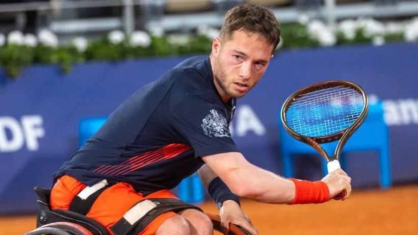 GB's Hewett sets up second-round meeting with Reid