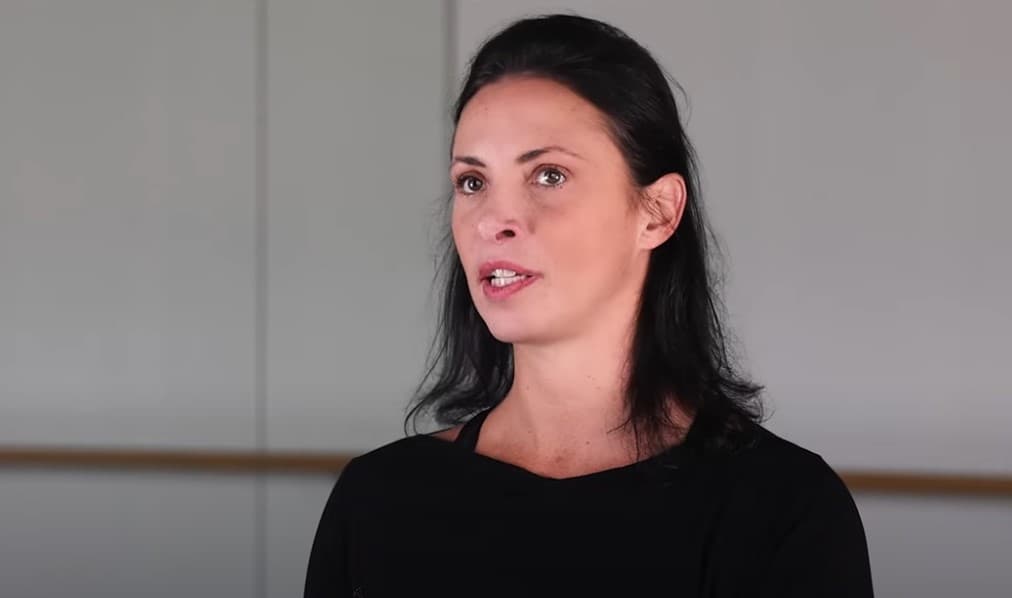 Stéphanie Romberg, ancienne Première danseuse au Ballet de l'Opéra de ...
