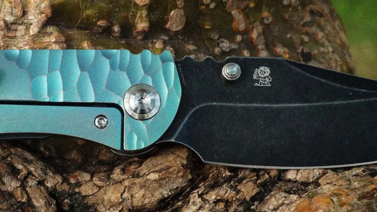 This Unique New Pocket Knife’s Chonky Blade Is Prehistorically Potent