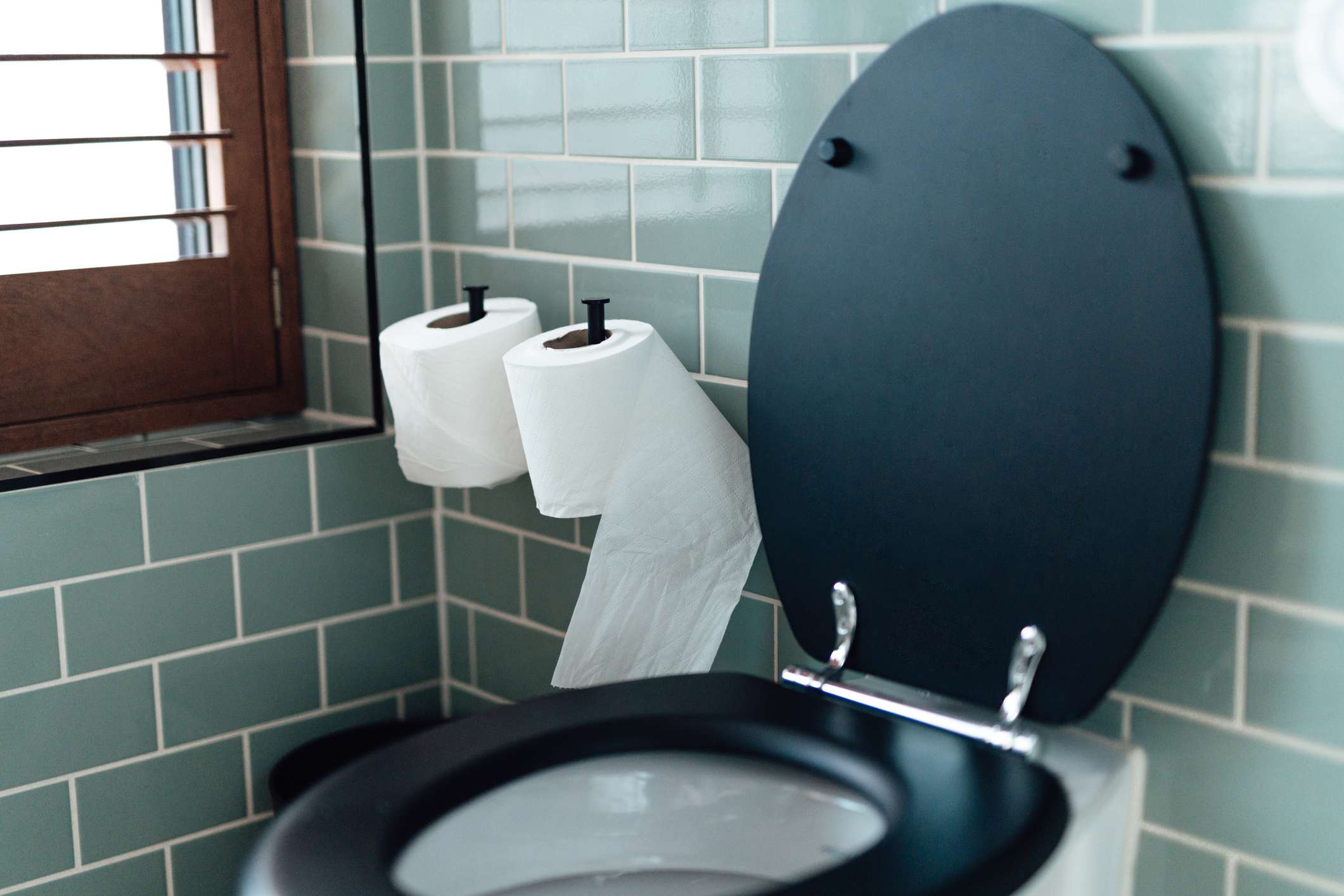 17 possible reasons for foamy urine