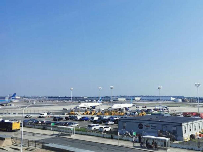 Blade Air Mobility takes part in the first electric aircraft flight in ...