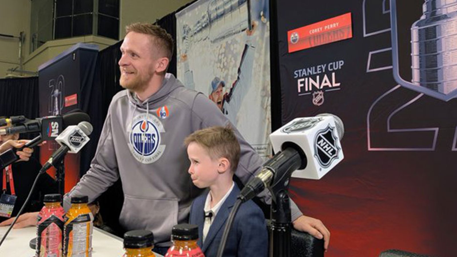Corey Perry announces his plans for retirement to the media today