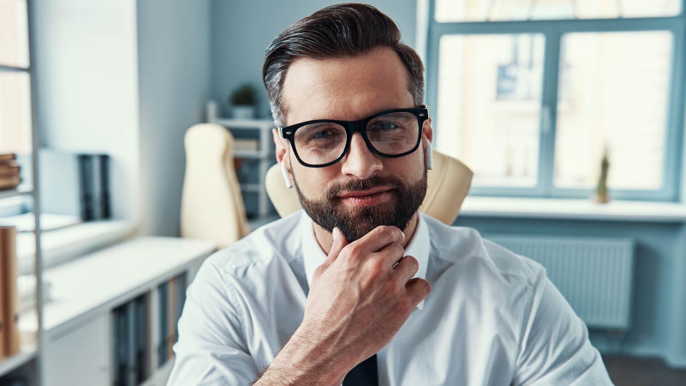 11 Traits Of Low Integrity People That Are Easy To Spot Once You Know