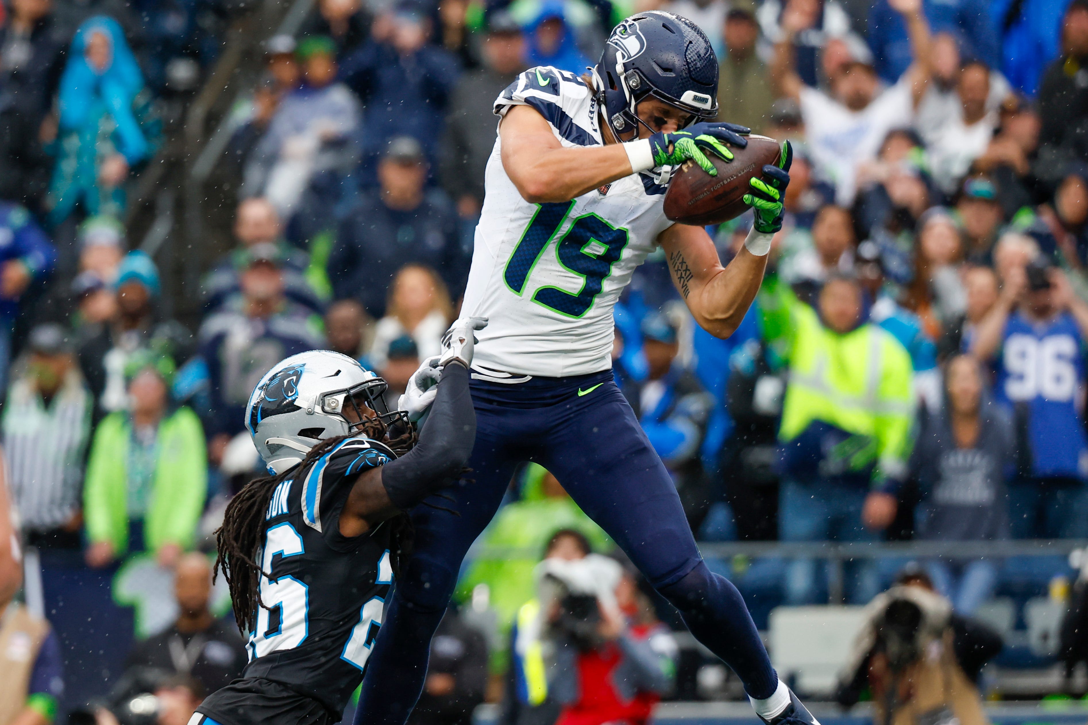 Jaguars sign Seahawks WR Jake Bobo to offer sheet: What it means