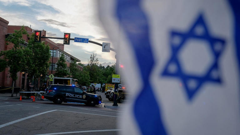 FBI warns of 'elevated threat' to Jewish community