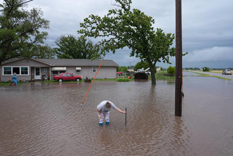 Wichita metro area under flood warning. Here's how much rain has fallen ...