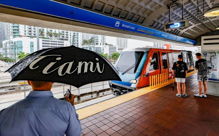 Do Miami Beach residents want Metromover? A new poll enters the fight