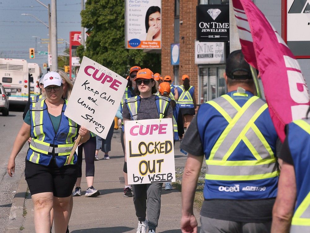Windsor WSIB workers remain on picket line as strike enters third week