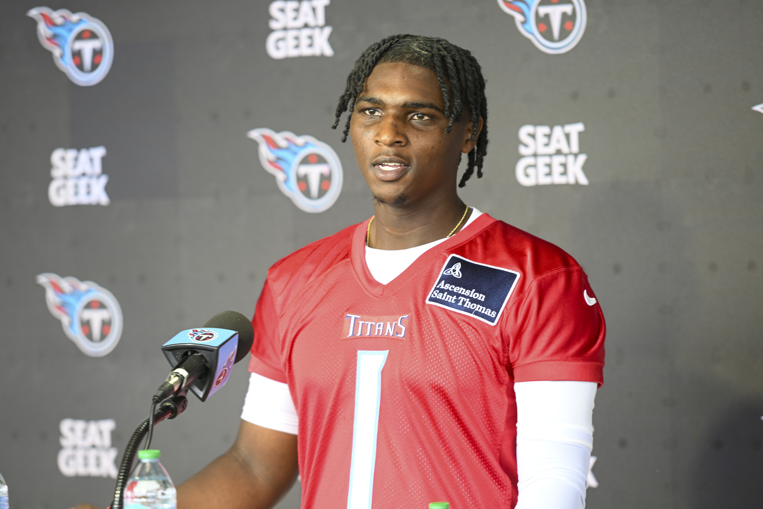 Titans' Calvin Ridley explains how Cam Ward has right mentality to ...