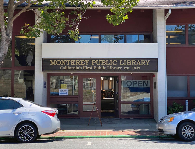 Monterey Library co-sponsors Drag Queen storytime in honor of Pride Month