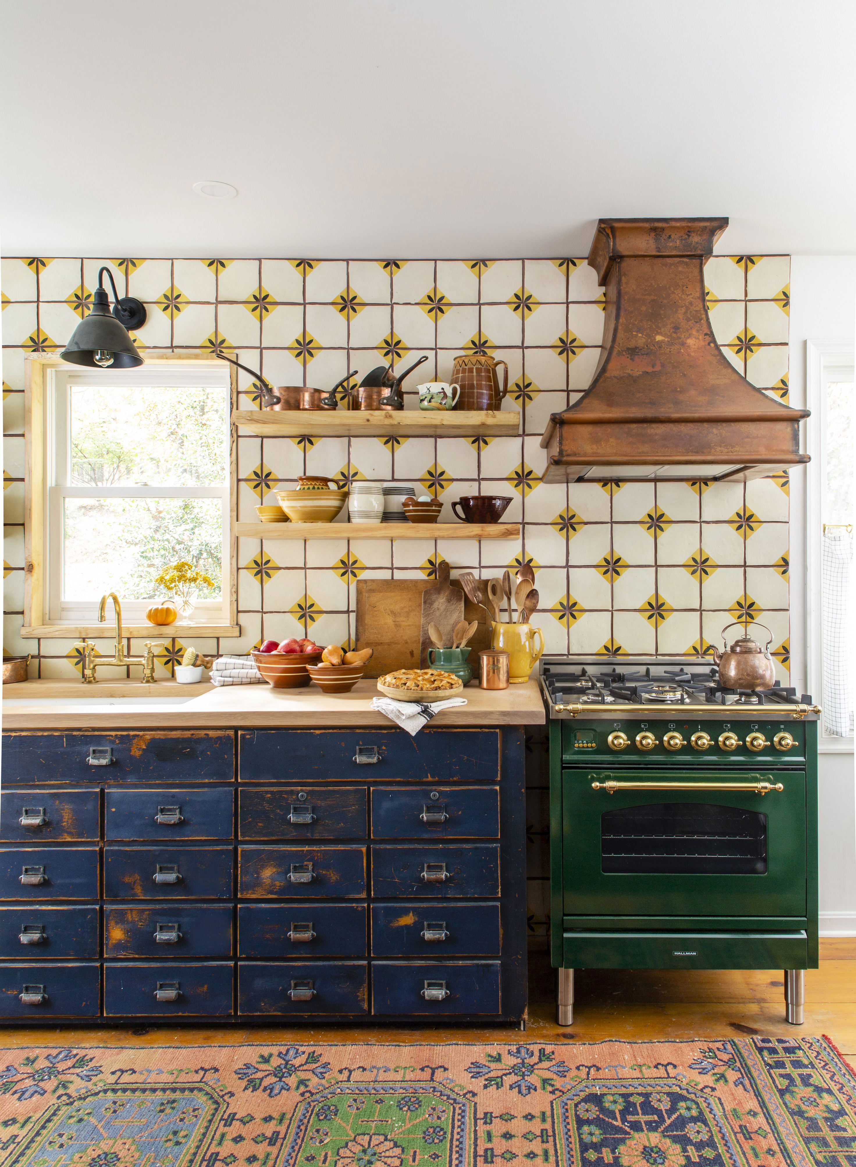 These Cottage-Style Kitchen Ideas are Straight Out of a Beatrix Potter Book