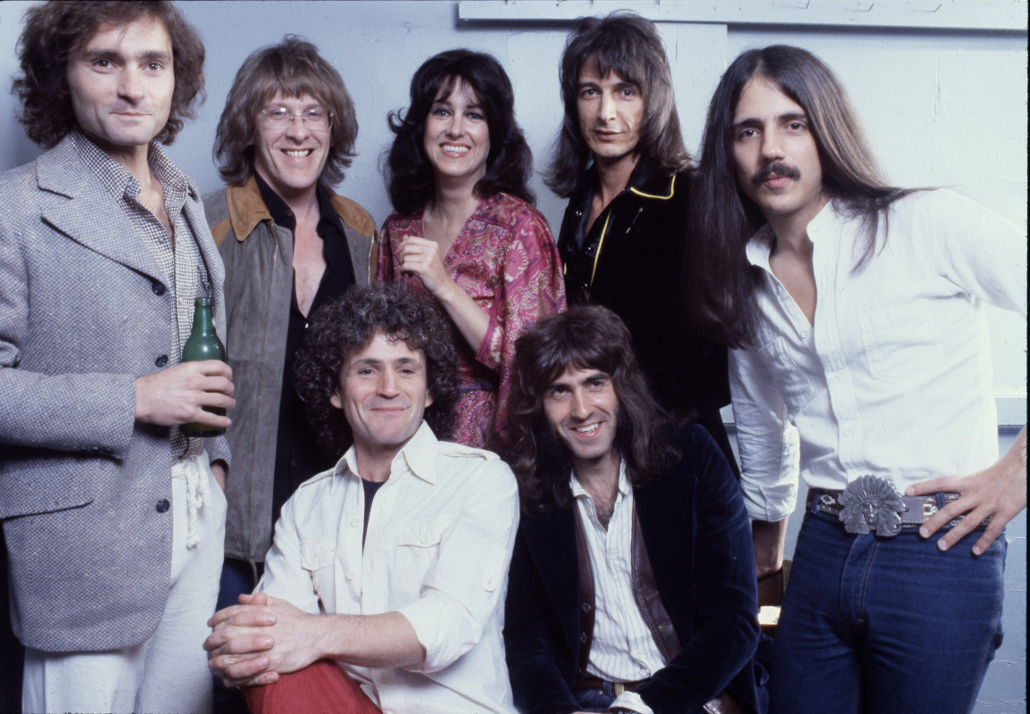 ‘70s Rock Legend, 86, Stuns Fans With His Ageless Voice