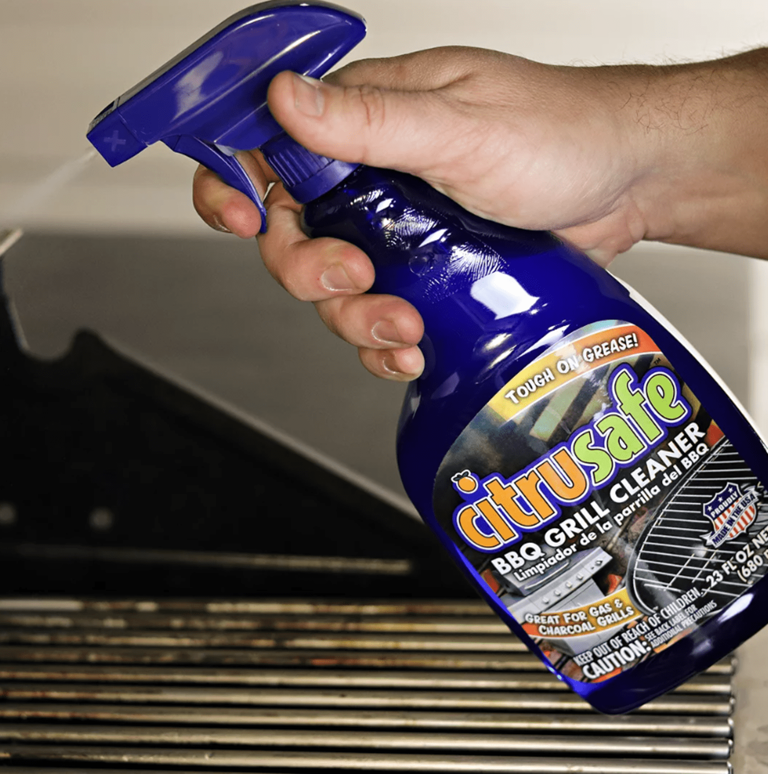 What Experts Say You Should Be Using to Clean Grills