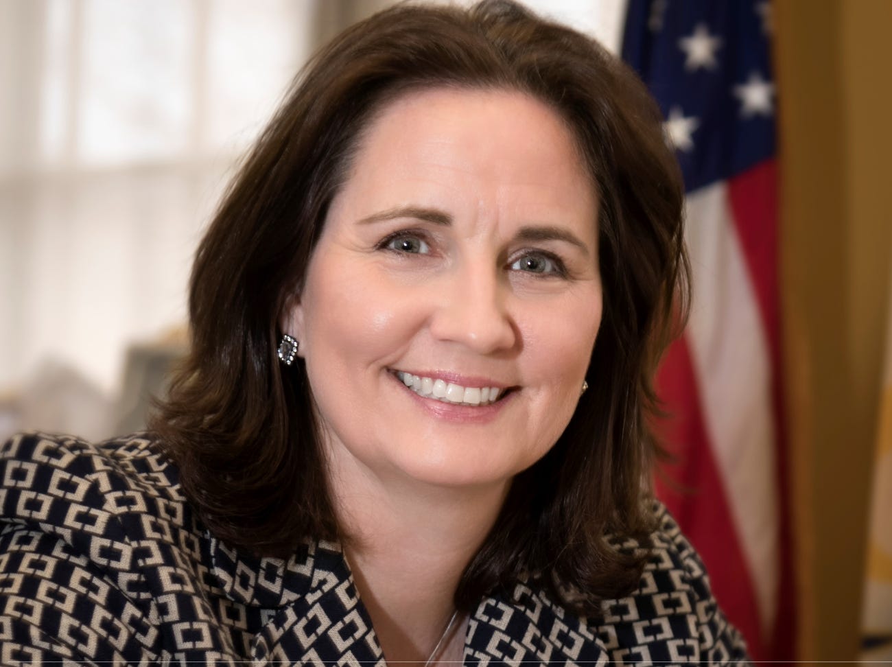 Commerce Secretary Liz Tanner is stepping down to take a new job. What ...