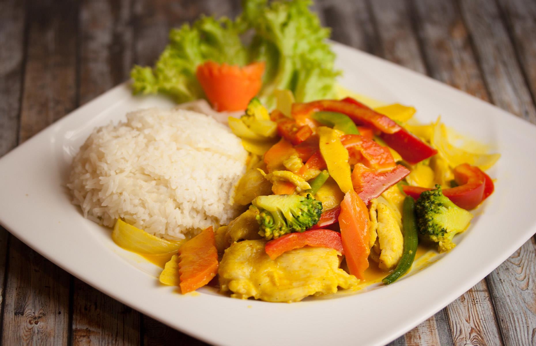 35 All-Time Favorite Curries You Really Should Know