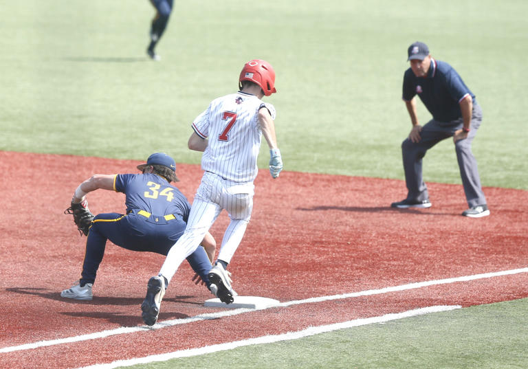 Moeller, Lakota West win to set up showdown in baseball regional final