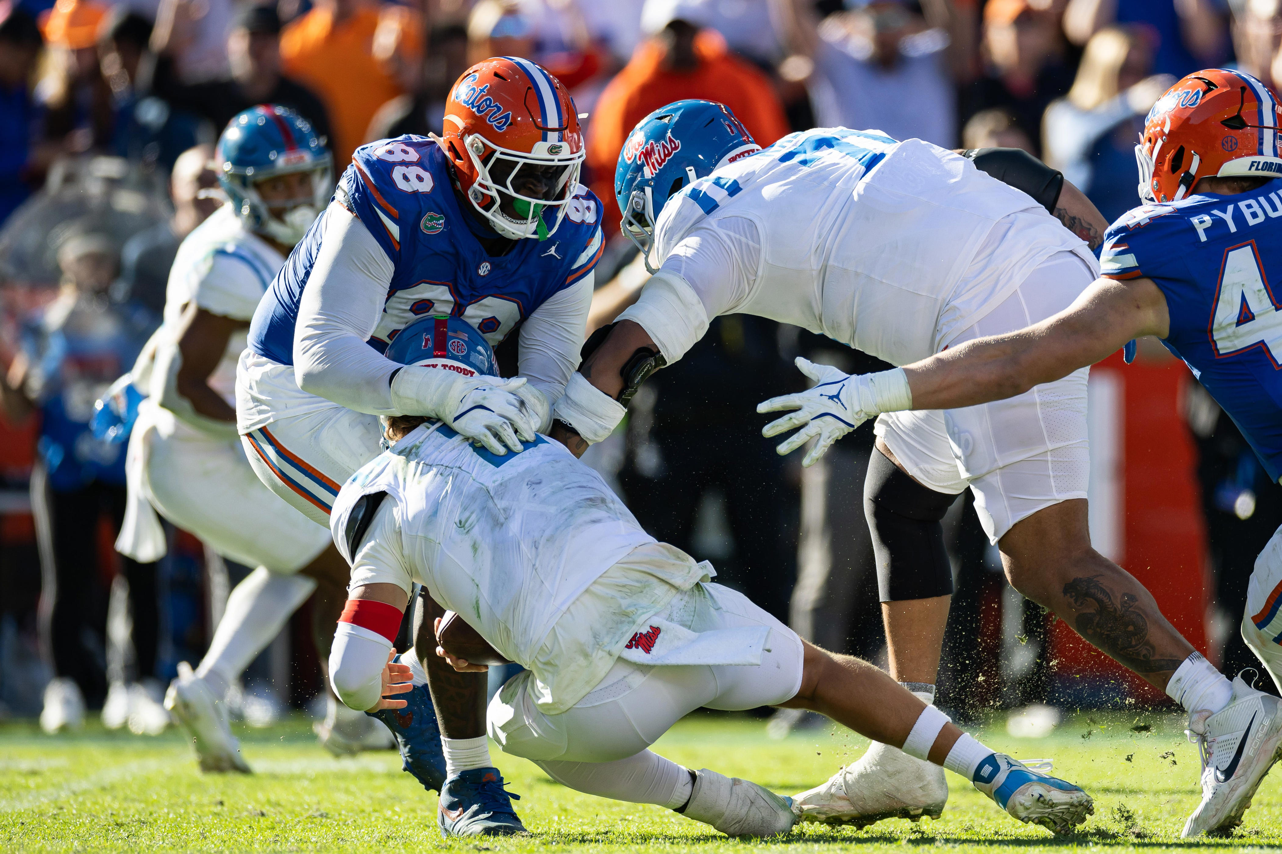 Defensive linemen measurements from players at the 2026 NFL combine
