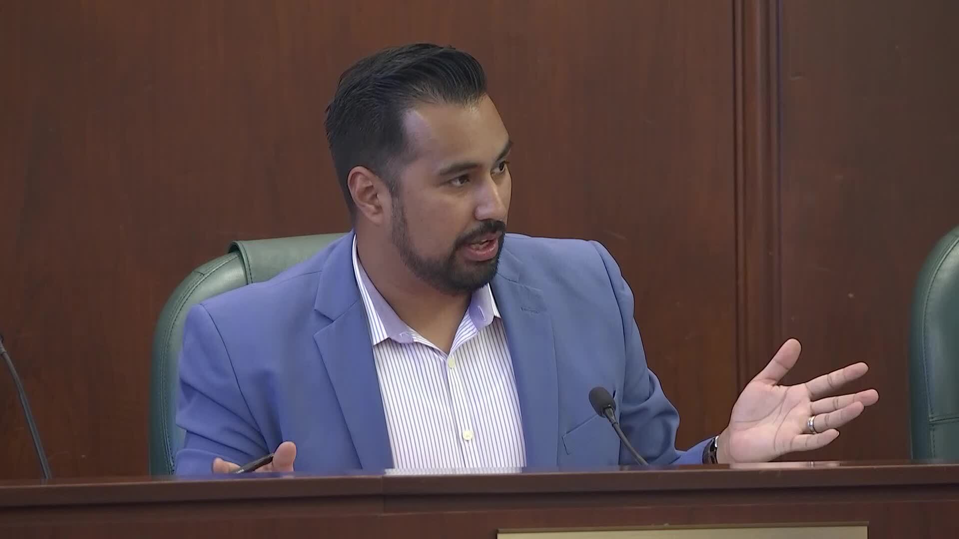 Legislature chair Manny Abarca announces run for Jackson County executive