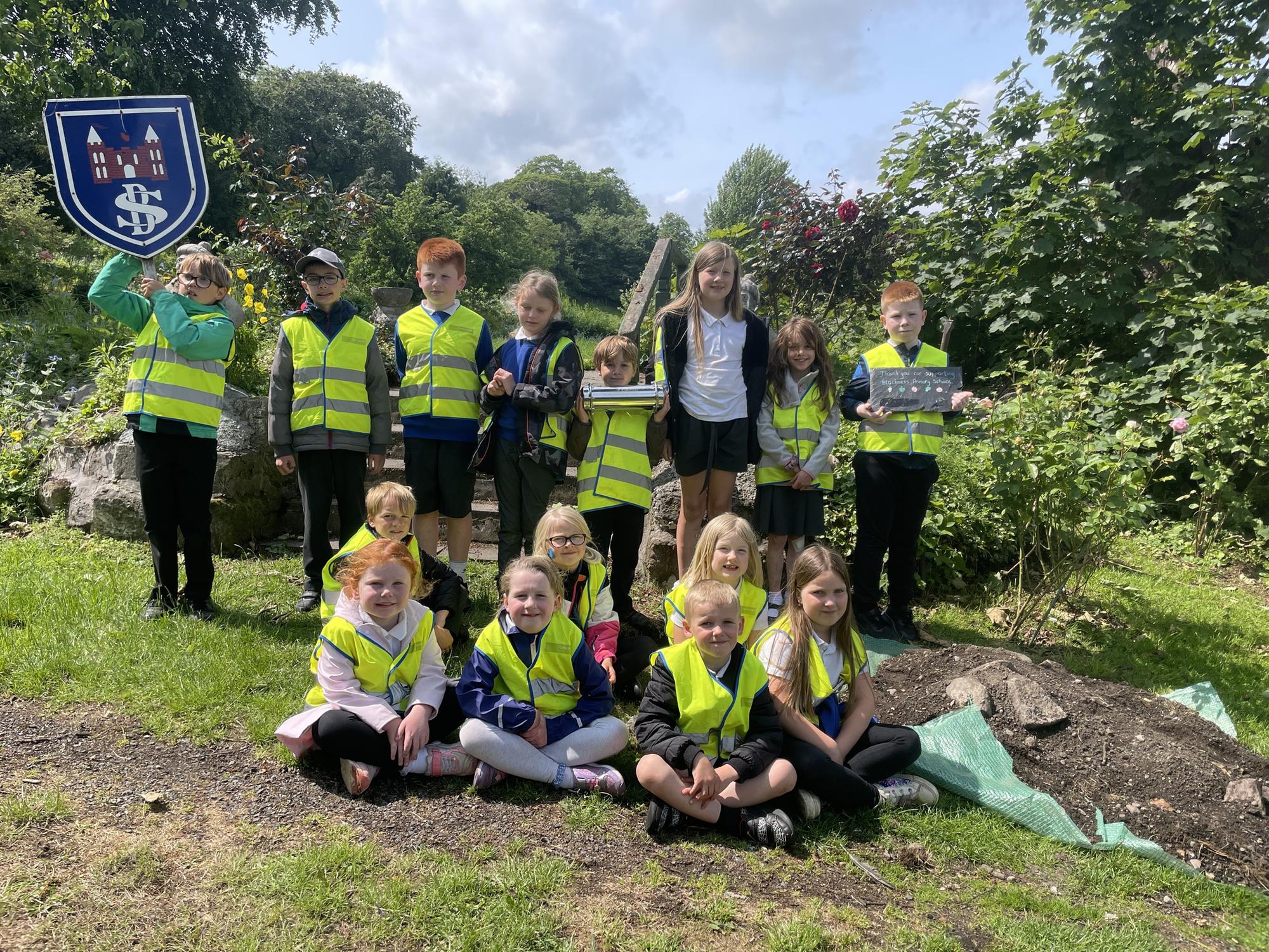 Blackness pupils bury time capsule ahead of closure after almost 170 years