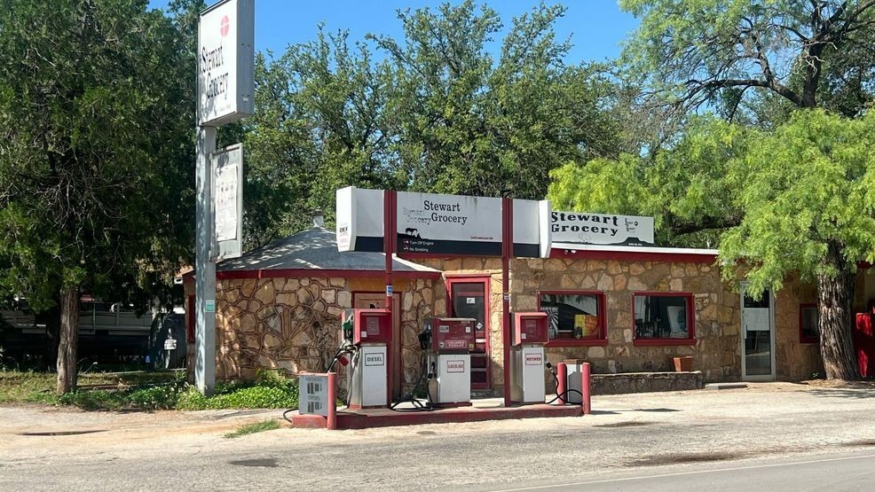 Stewart Grocery closes after 80 years, leaving Buffalo Gap community ...