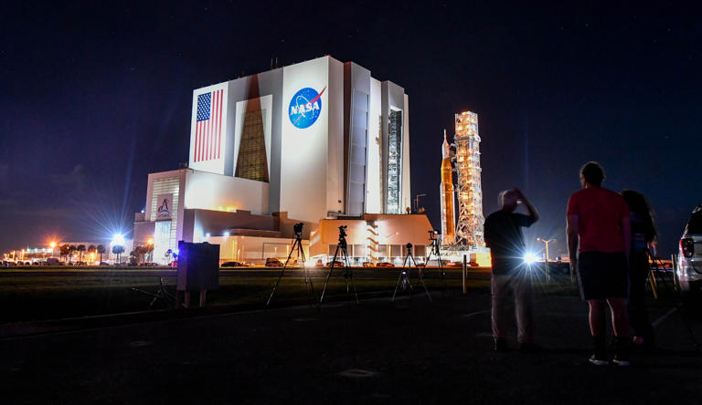 What happens at Kennedy Space Center during government shutdown? What ...