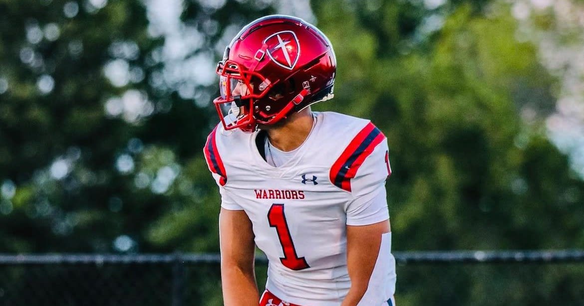 Three-star wide receiver Davis McCray commits to Kentucky