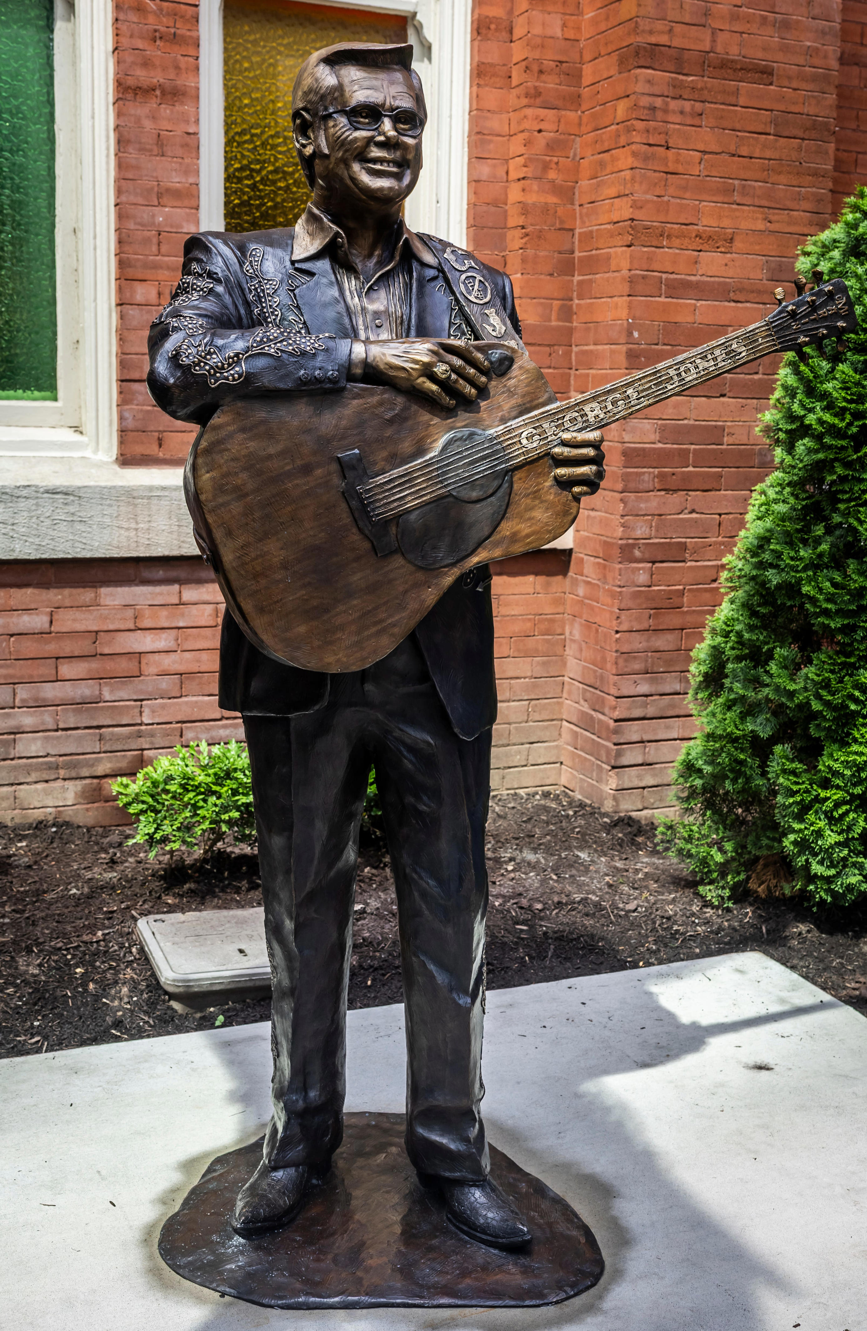 George Jones honored with statue on Ryman's Icon Walk