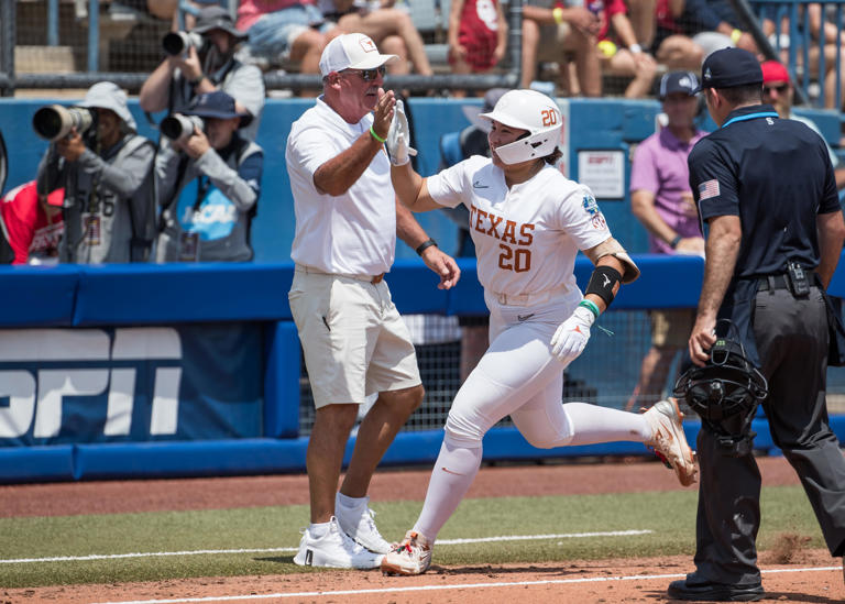 Texas vs Texas Tech game score: Replay, highlights; Tech wins WCWS Game 2