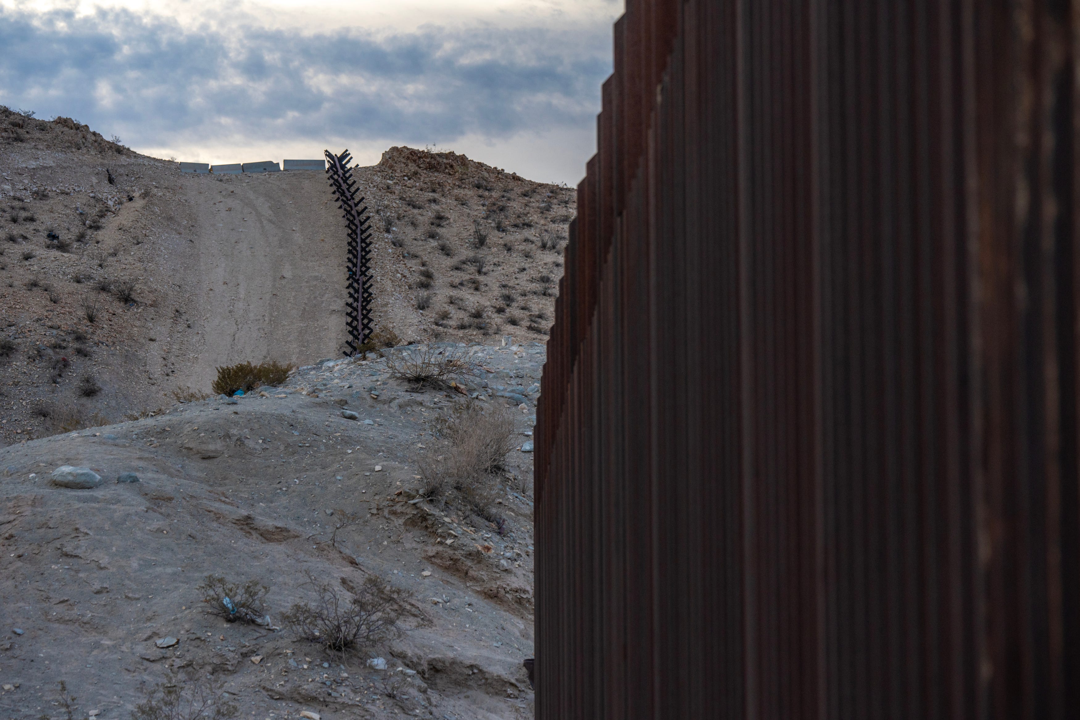 Illegal border crossings plunge under Trump in 2025, but numbers are rising